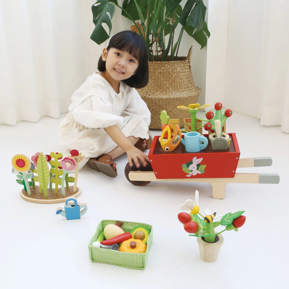Garden Wheelbarrow Set – Little Surprise